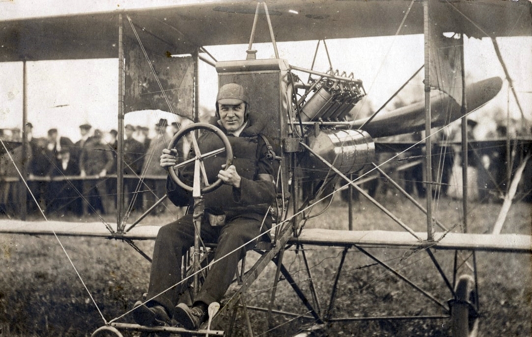 Early aeroplanes and aeronauts – The Jive Bomber