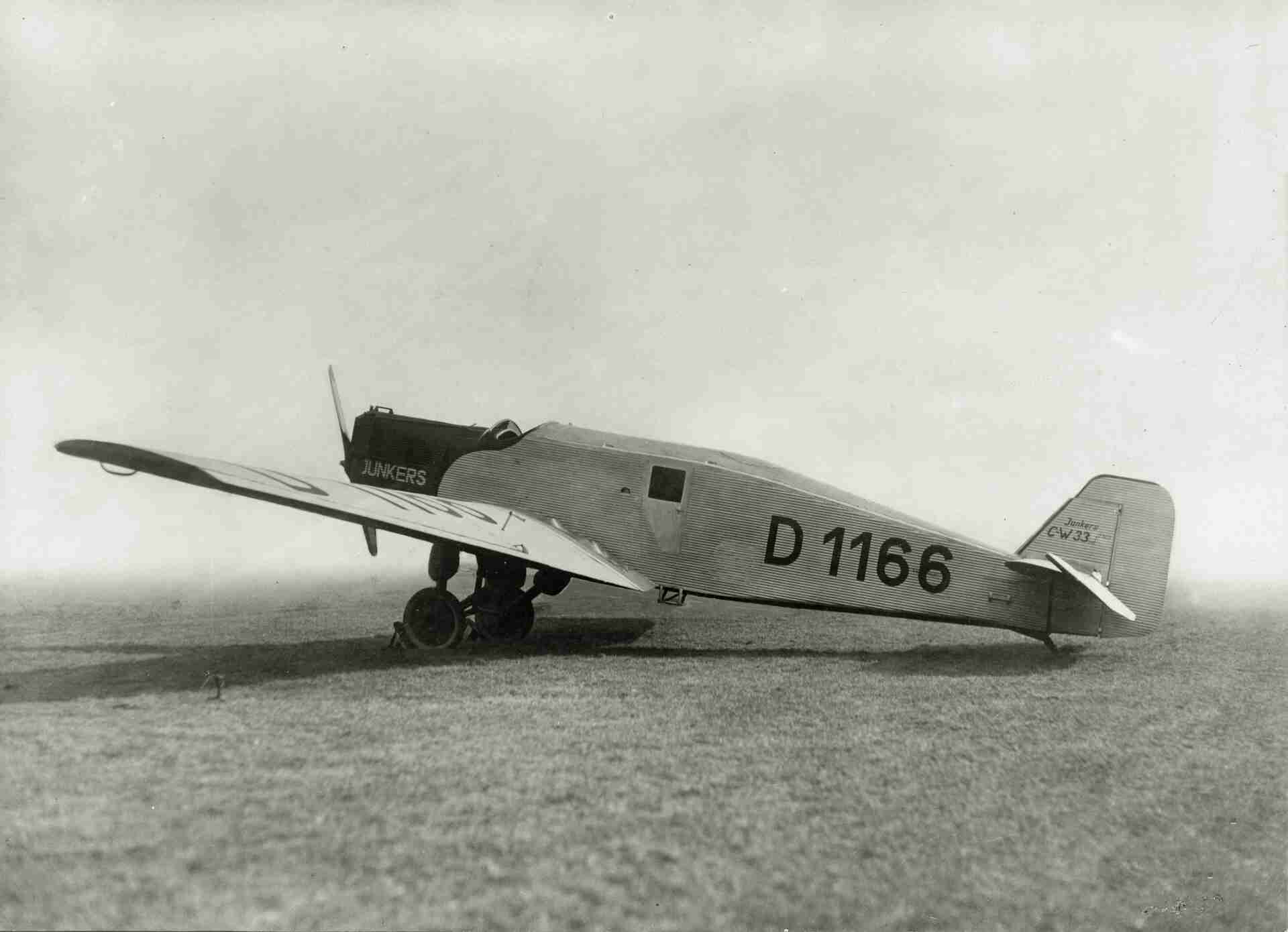 Airliners & Travel – The Jive Bomber